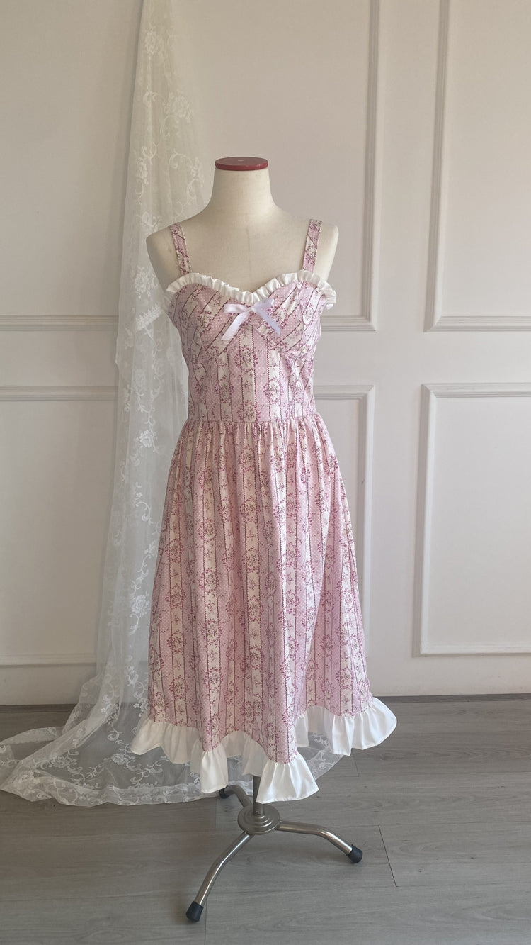 Whimsical Lace | Handmade custom dresses